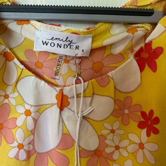 Emily Wonder | Tops | Emily Wonder Floral Print Blouse Sz Small | Poshmark